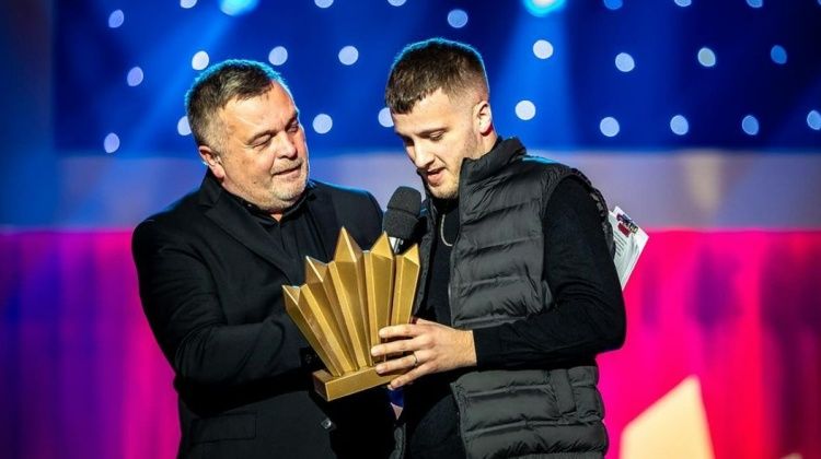 Grše je jedini Hrvat na Billboardovoj ljestvici, i to s čak - 5 pjesama!