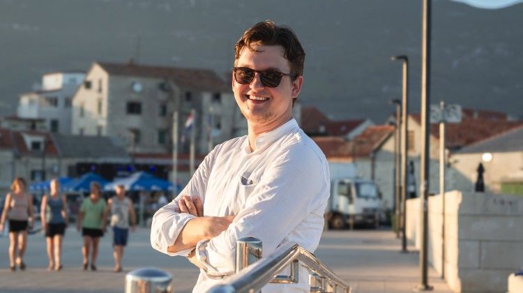ODLASCI S USPJEHOM: IVAN ŠĆEPANOVIĆ – MLADI DIRIGENT KOJI OSVAJA ...